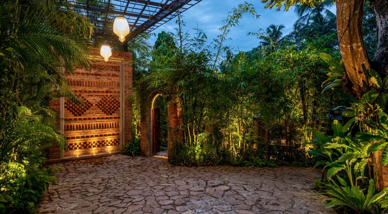 Baker's Arch | A garden café